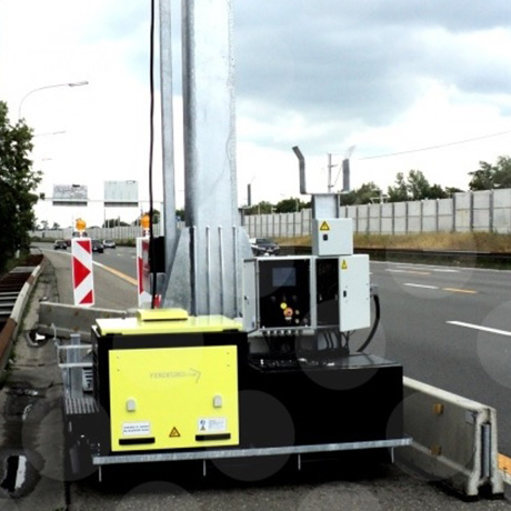 Variable Message Signs (VMS) : Multilane Mobile VMS System